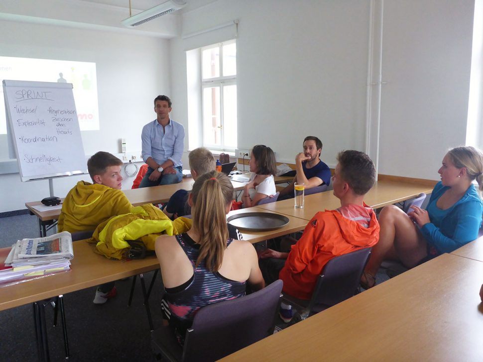 06_Teammeeting-Rif _ Gruppenarbeit 1 _ Bild Simone Binder _ LR - Sportler